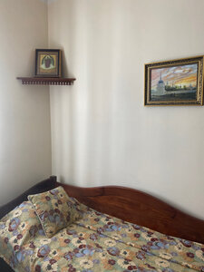 Дом паломника № 5 (Kaluga Region, Kozelsk, derevnya Optina Pustyn), otel  Kozelsk'ten