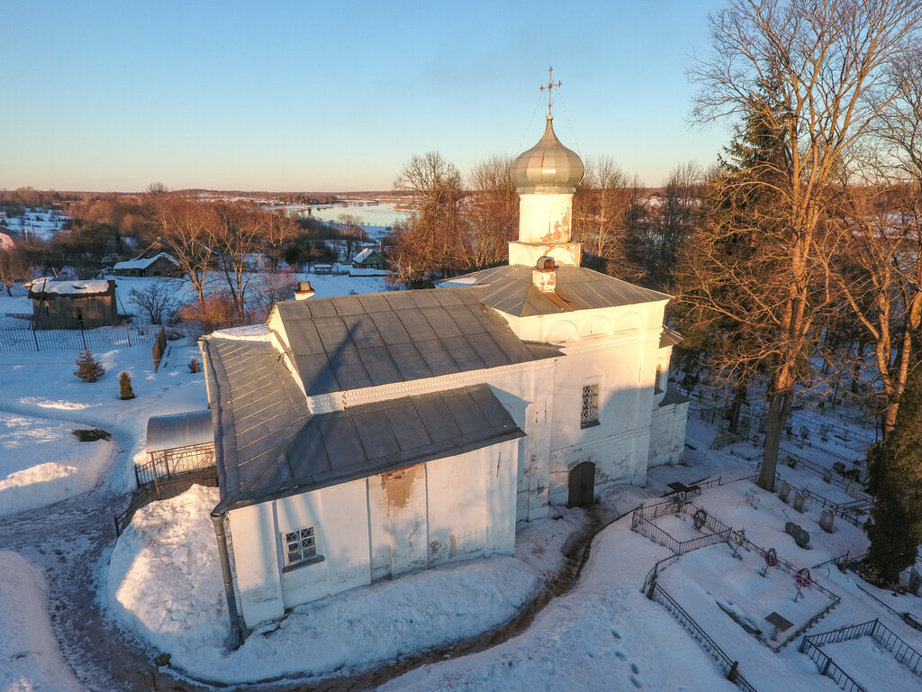 Ortodoks kiliseleri Церковь Троицы Живоначальной, Novgorodskaya oblastı, foto
