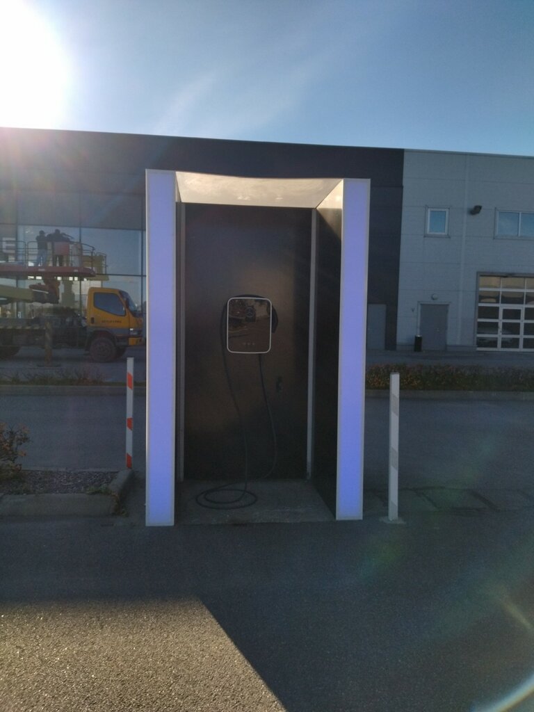 Elektrikli oto şarj istasyonları Зарядная станция, Saint‑Petersburg, foto