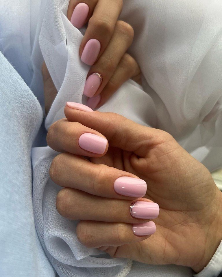 Manikür-pedikür Manicure by Daria Matveeva, Moskova, foto