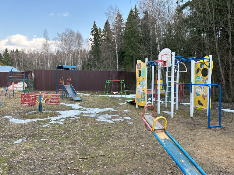 Oyun alanı Playground, Moskova ve Moskovskaya oblastı, foto