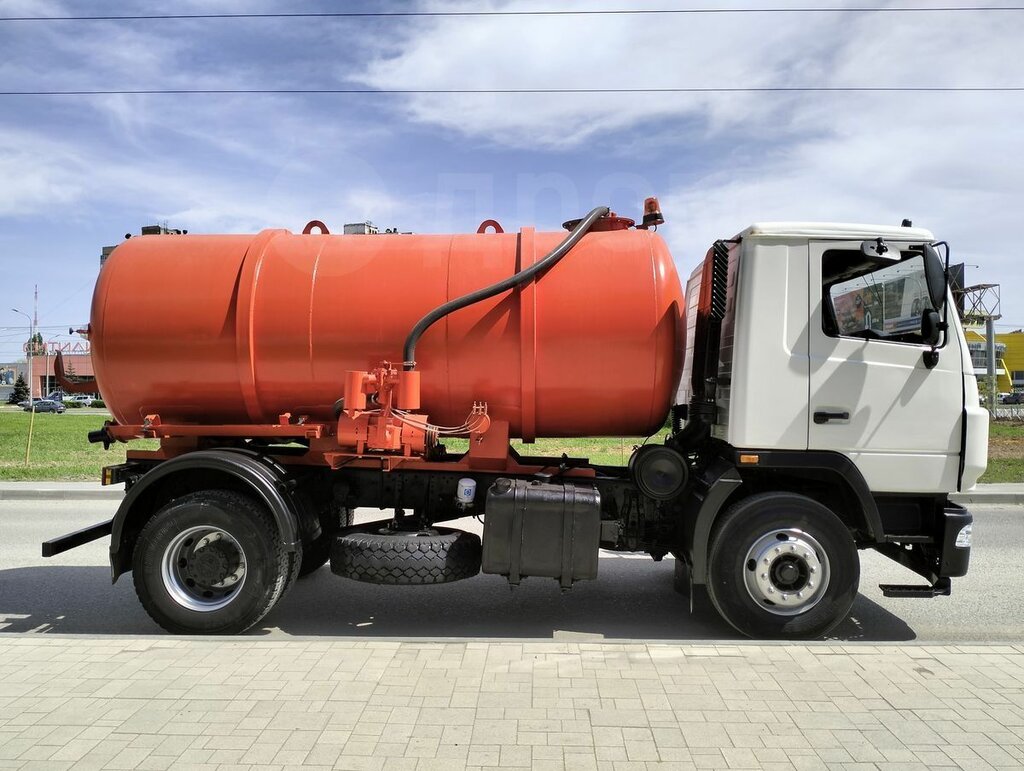Kanalizasyon hizmetleri Assenizator33, Vladimir, foto