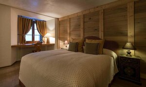 Alpenclub (Nidwalden, Dorfstrasse, 5), otel  Engelberg'den