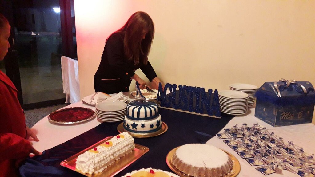 Alışveriş merkezleri Servicio Gastronómico Chamba, Parana, foto