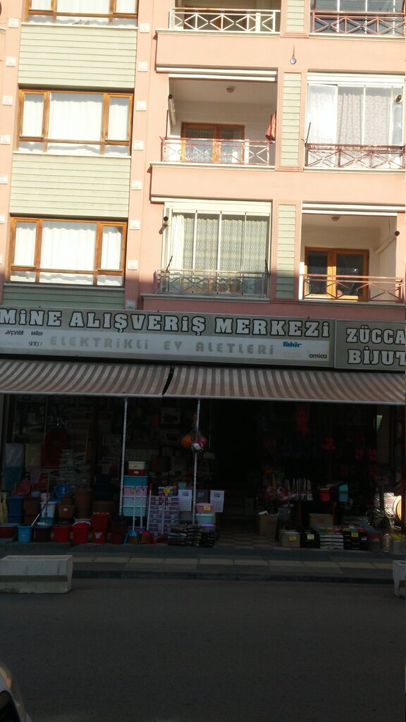 Büyük mağazalar Mine Alışveriş Merkezi, Ankara, foto