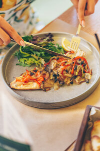 Shishka (ulitsa Bryanskogo Fronta No:18, Bryansk), restoran  Briansk'tan