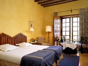 Parador de Zamora (Comunidad Autónoma de Castilla y León, Zamora, Plaza Viriato, 5), otel  Zamora'dan
