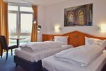 Palazzo Hotel (Hindenburgstraße No:288, Mönchengladbach), otel  Monchengladbach'tan