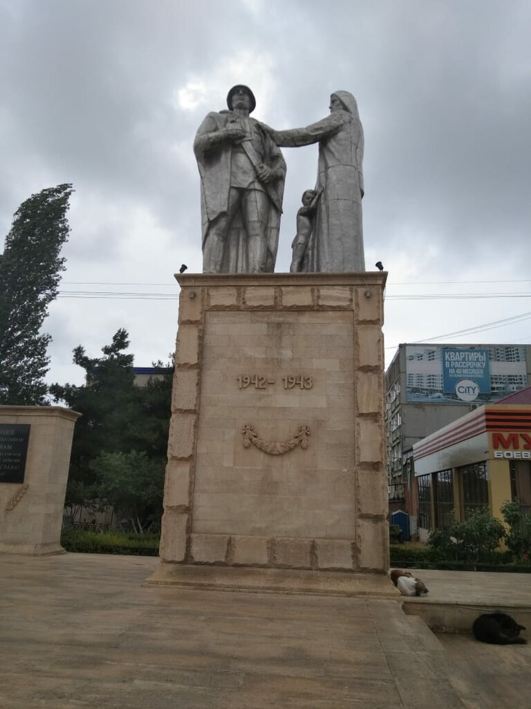 Anıt, heykel 345-й Дагестанской стрелковой дивизии, Derbent, foto
