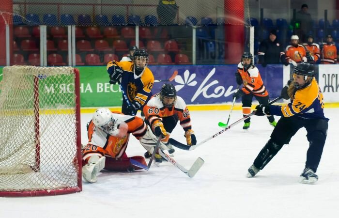 Spor kulüpleri Khokkeyny klub Pridneprovsk, Dnepropetrovsk, foto