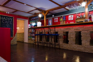 Happy Pizza (ulitsa Voyevody Velyaminova No:29), kafe  Usman'dan