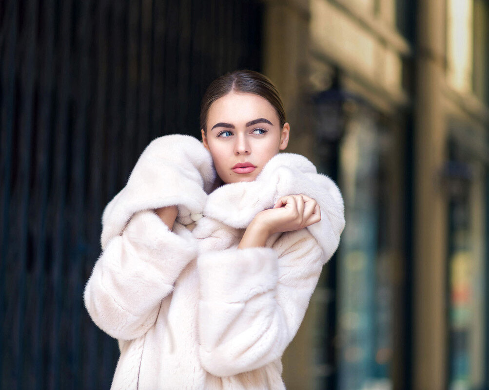 Kürk ve deri giyim mağazaları Artemio Furs, Atina, foto