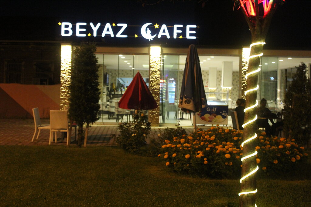 Kafe Beyaz Cafe, İstanbul, foto
