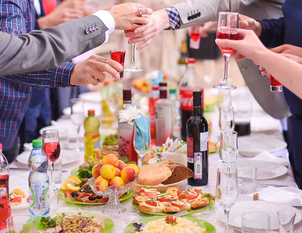 Catering firmaları Os'minog, Iskitim, foto