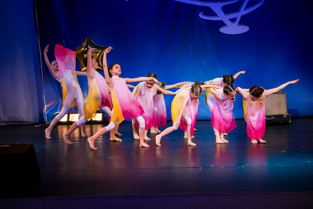 Dans okulları Valery, Saint‑Petersburg, foto