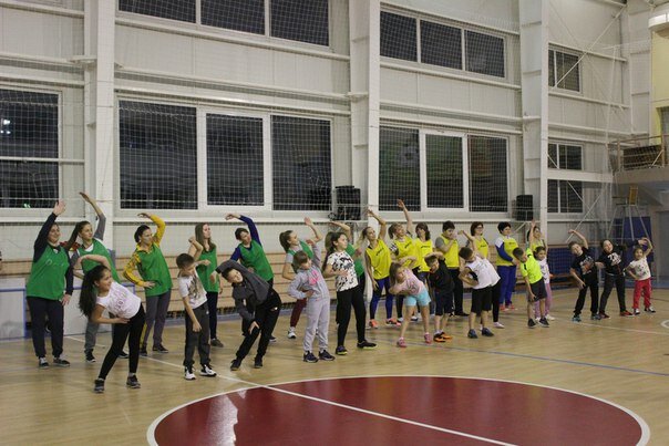 Çok amaçlı spor tesisleri Fizkulturno-ozdorovitelny kompleks, Komi, foto