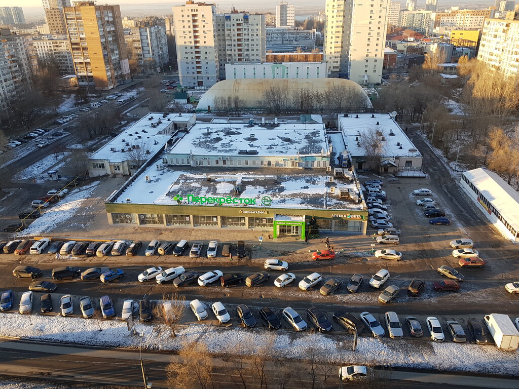 Alışveriş merkezleri Торговый центр Мичуринский, Samara, foto