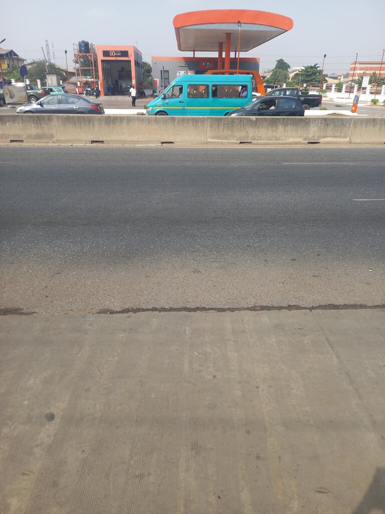 Benzin istasyonu Goil Fuel Station, Akra, foto