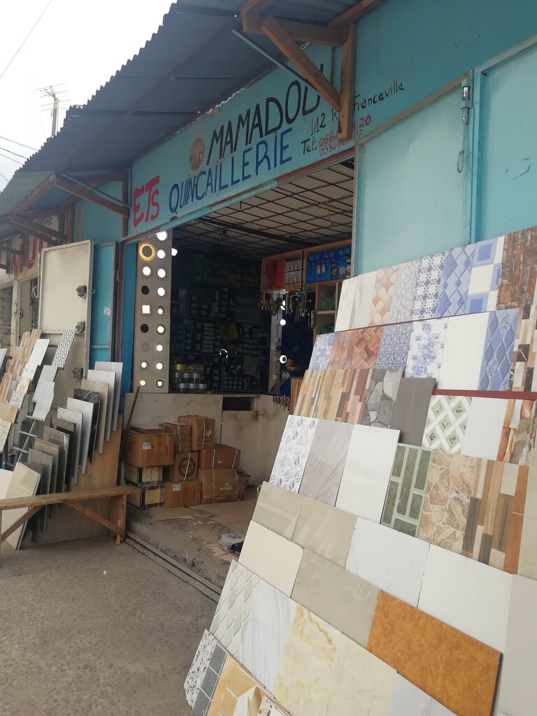 i̇nşaat malzemeleri toptan Ets Mamadou, Brazzaville, foto