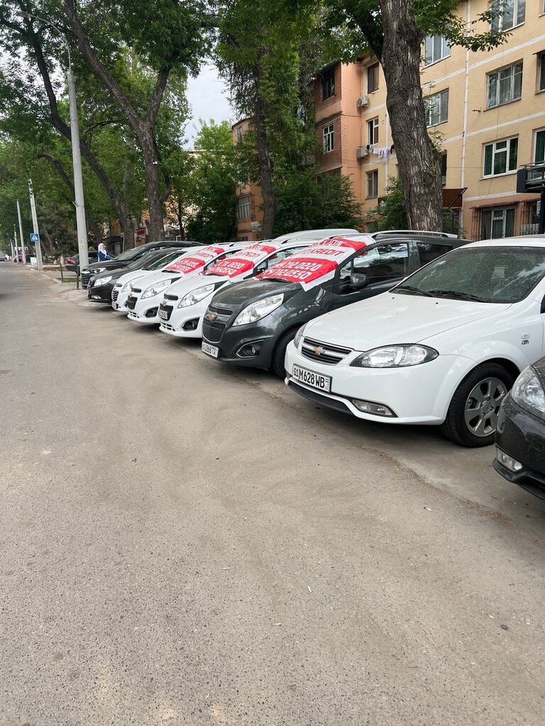 Otomobil satış galerileri Million Avto, Taşkent, foto