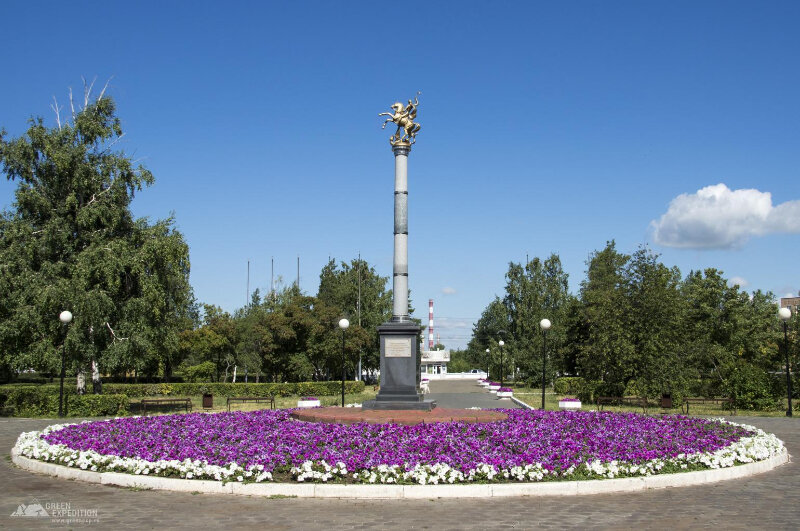 Anıt, heykel Доблестным советским воинам, Orenburg, foto