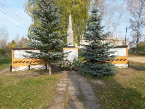 Anıt, heykel Мемориал Великой Отечественной войны, Sverdlovskaya oblastı, foto