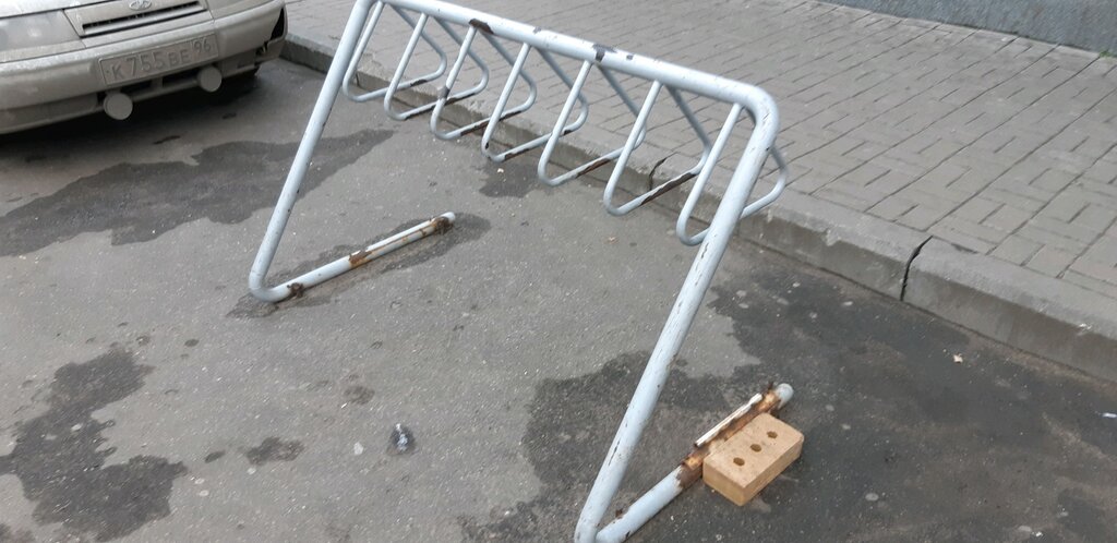 Bisiklet park yerleri Велопарковка, Yaroslavl, foto