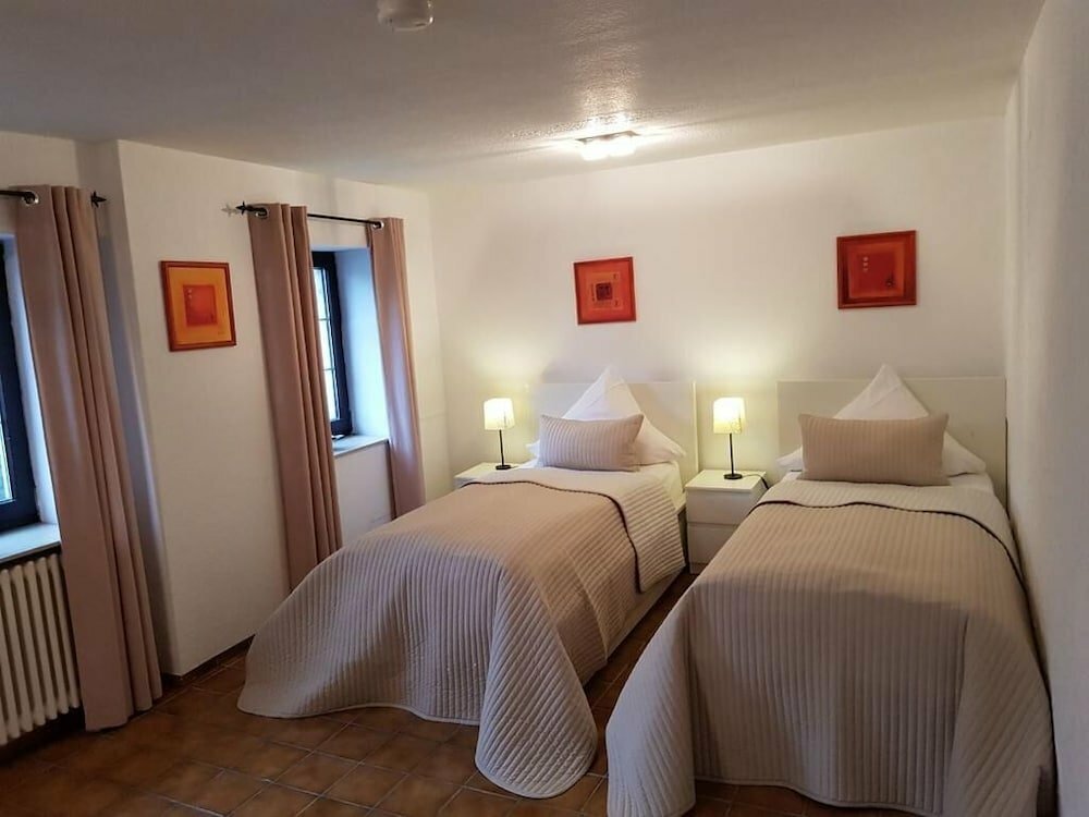 Otel Hotel Altes-backhaus, Arnsberg, foto