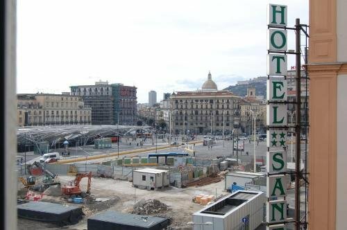 Otel Rooms Stazione Centrale, Napoli, foto