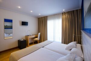 Hotel Don Pepe Ria (Comunidad Autónoma de Asturias, Asturias, Calle Dionisio Ruisanchez, 15), otel  Asturias'tan