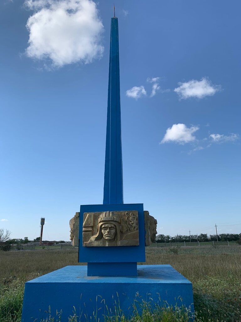 Ünlü kişilerin mezarları Могила старшего лейтенанта А.Г. Андреева, Kırım Cumhuriyeti, foto