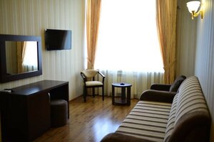 Maestro (Aerodromnaya ulitsa No:2/6А, Lazarevskoe Residential District), otel  Soçi'den