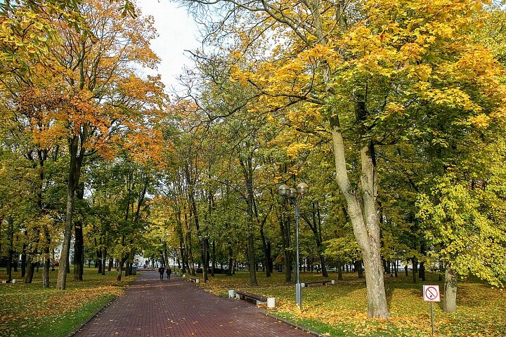 Meydan Александровский сквер, Minsk, foto