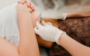 Dott. Pella Paolo Dermatologo (Piedmont, Provincia di Biella, Ponderano), tıp merkezleri ve klinikler  Piyemonte'den