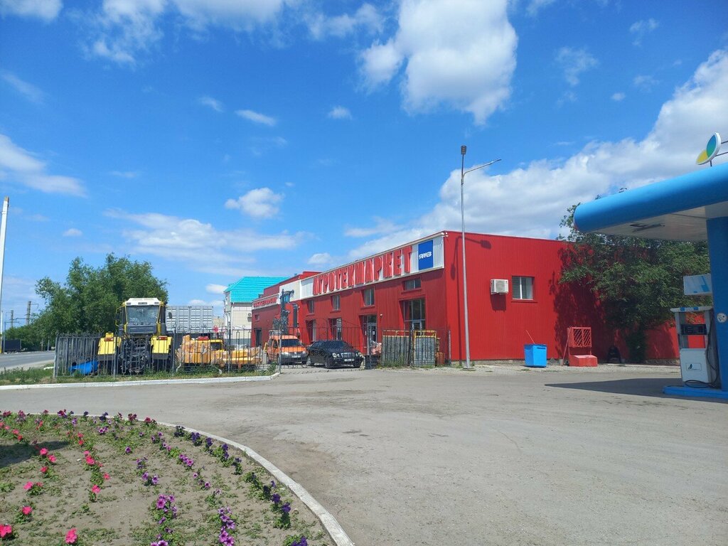 Tarım makineleri, ekipmanlar Agrotechnological market, Kostanay, foto