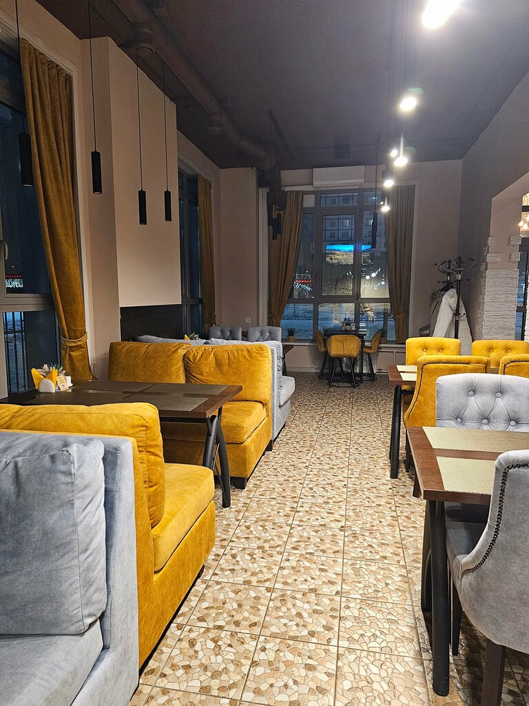 Kafe River side, Krasnoyarsk, foto