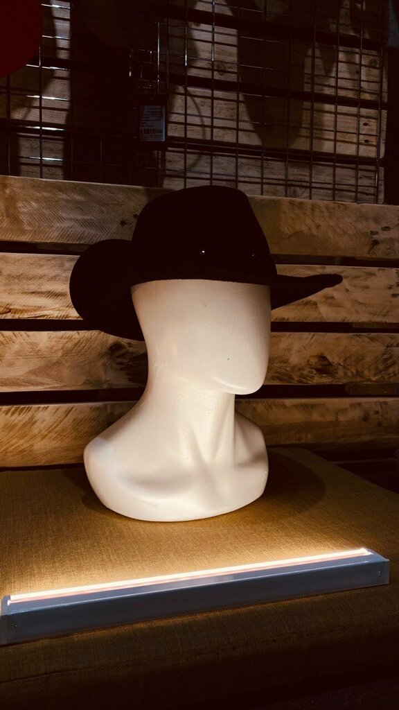 Şapka satan mağazalar Telo_V, Zvenigorod, foto