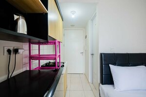 Comfortable Springlake Summarecon Studio Apartment near Mall (West Java, Bekasi, Jl. Salam Damai IV), otel  Bekasi'den
