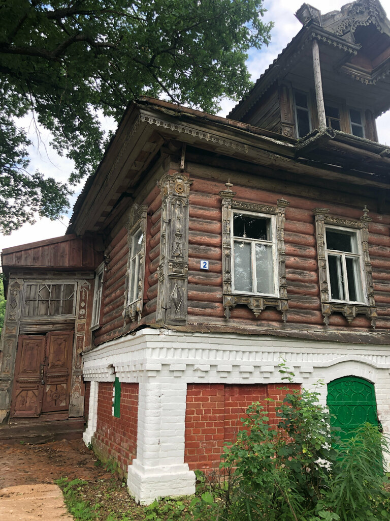 Turistik yerler Дом псаломщика, Yaroslavskaya oblastı, foto