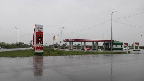Benzin istasyonu Oktant, Primoriye, foto