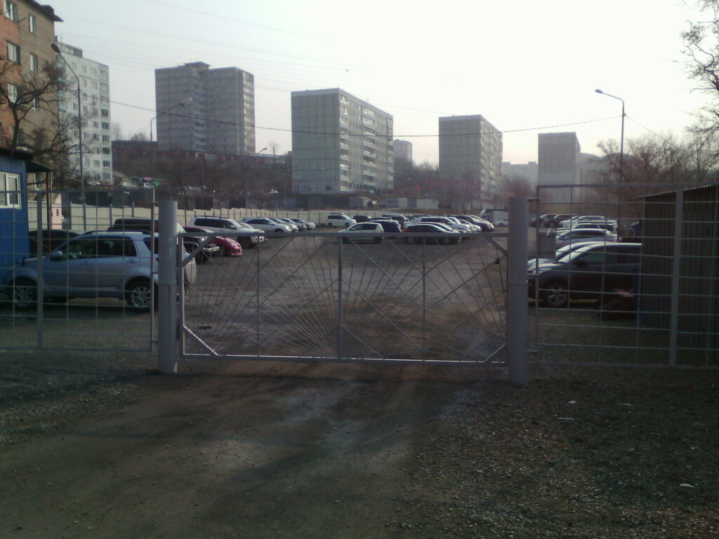 Otoparklar Avtostoyanka Bars-Treyding, Vladivostok, foto