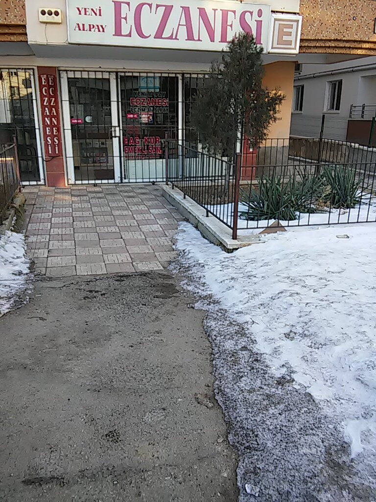 Eczaneler Yeni Alpay Eczanesi, Ankara, foto