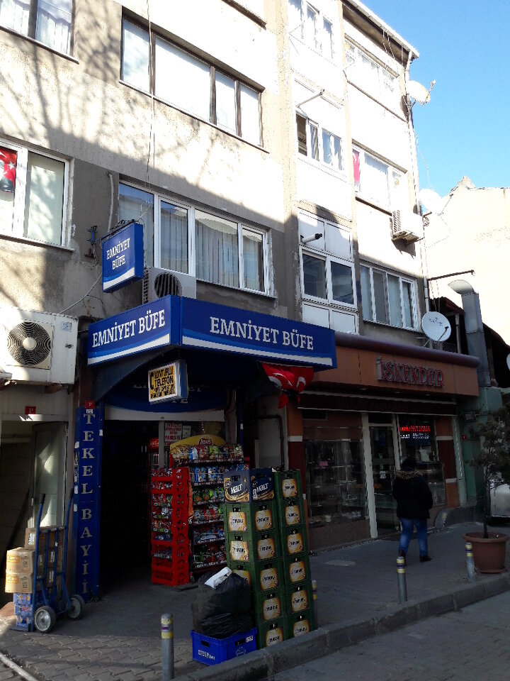 Alkollü içecekler Emniyet Büfe, İstanbul, foto