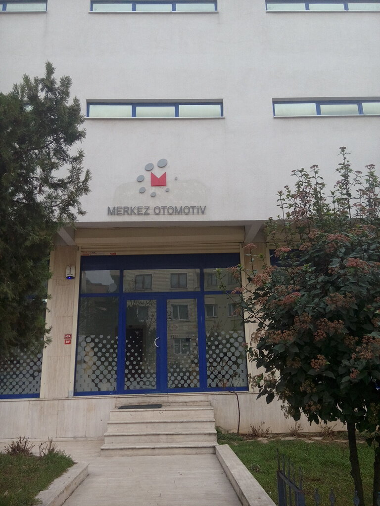 Otomobil yedek parçaları Merkez Otomotiv, İstanbul, foto