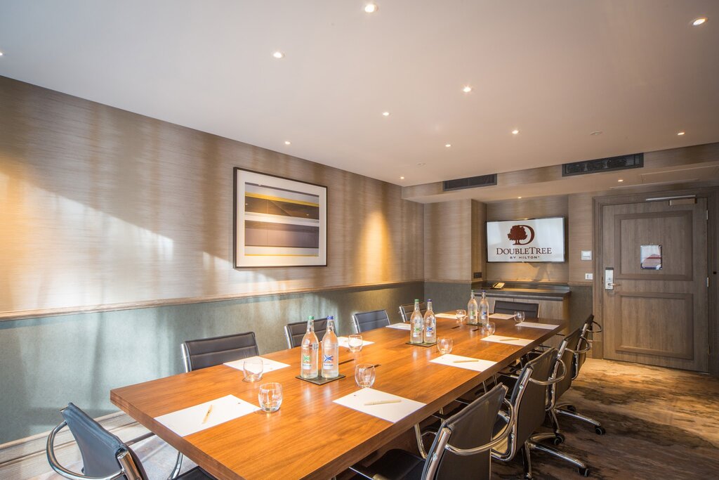 Otel DoubleTree by Hilton Hotel London Kingston Upon Thames, Londra, foto