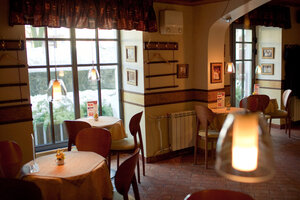 Kaffee haus (Lenina Avenue No:23, Petrozavodsk), kafe  Petrozavodsk'tan