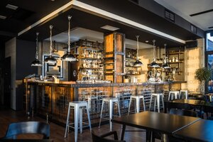 P1 Prosecco Bar (Lidersivskyi bulvar No:1, Odesa), bar  Odesa'dan