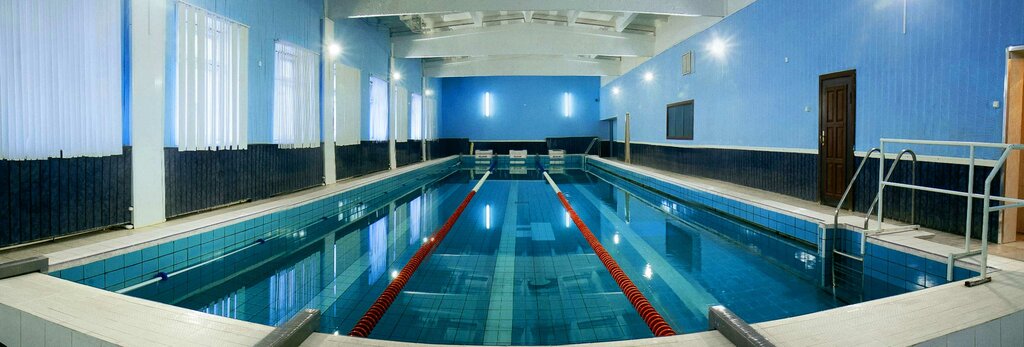 Yüzme havuzları Basseyn V Kazarmah, Yaroslavl, foto