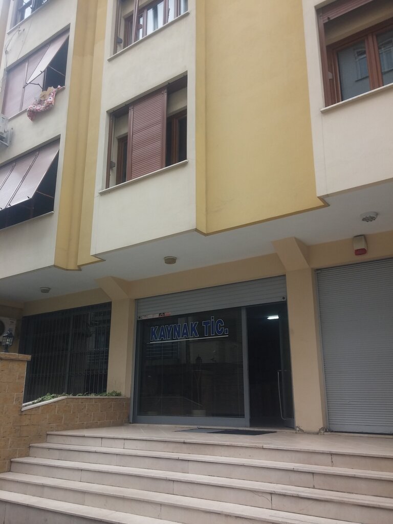 Otomobil parçaları imalatı Kaynak Ticaret Otomotiv, İstanbul, foto