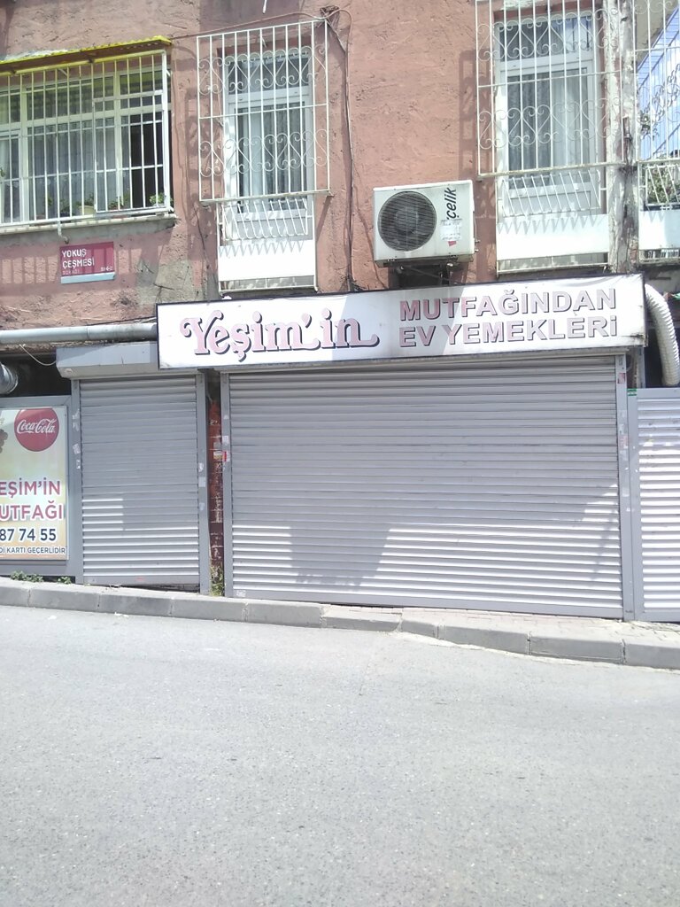 Kafe Yeşim'in Mutfağından Ev Yemekleri, İstanbul, foto